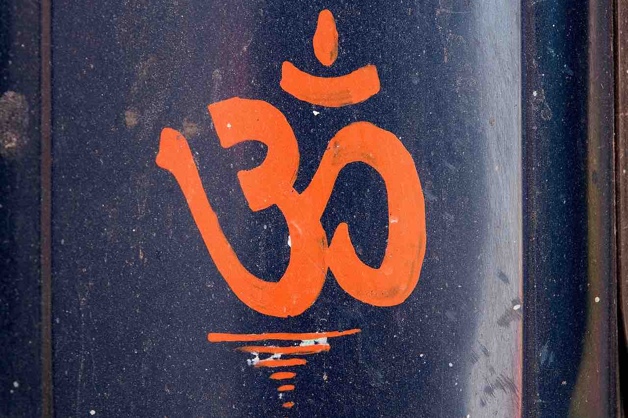 Om Mantra Chanting: What Is It? Why Do It? And How?