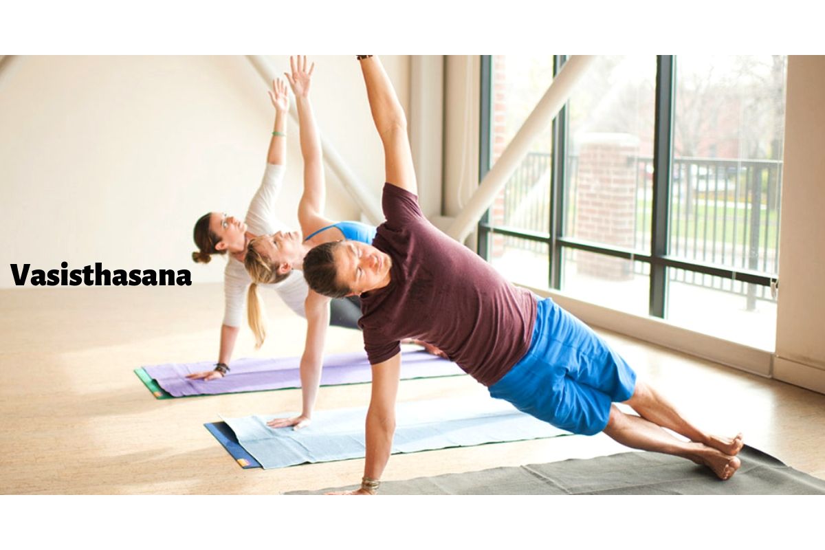 Side Plank Workout (Vasisthasana): Perfect Choice For A Tri-Dosha Cleanse